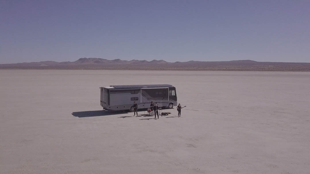 LAGOODVIBE - Solar recording studio on wheels - Photos